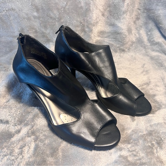 dexflex comfort | Shoes | Dexflex Comfort Heels | Poshmark